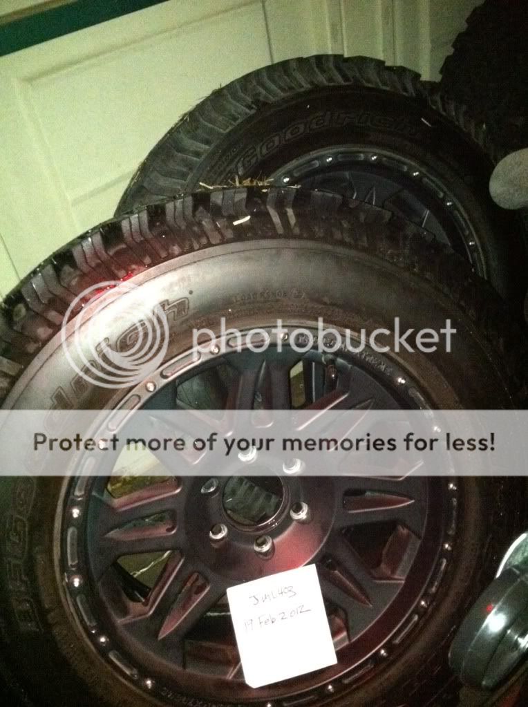 FS: Pro comp 7005 w/ BFG AT's *HAWAI'I* - Ford F150 Forum - Community ...